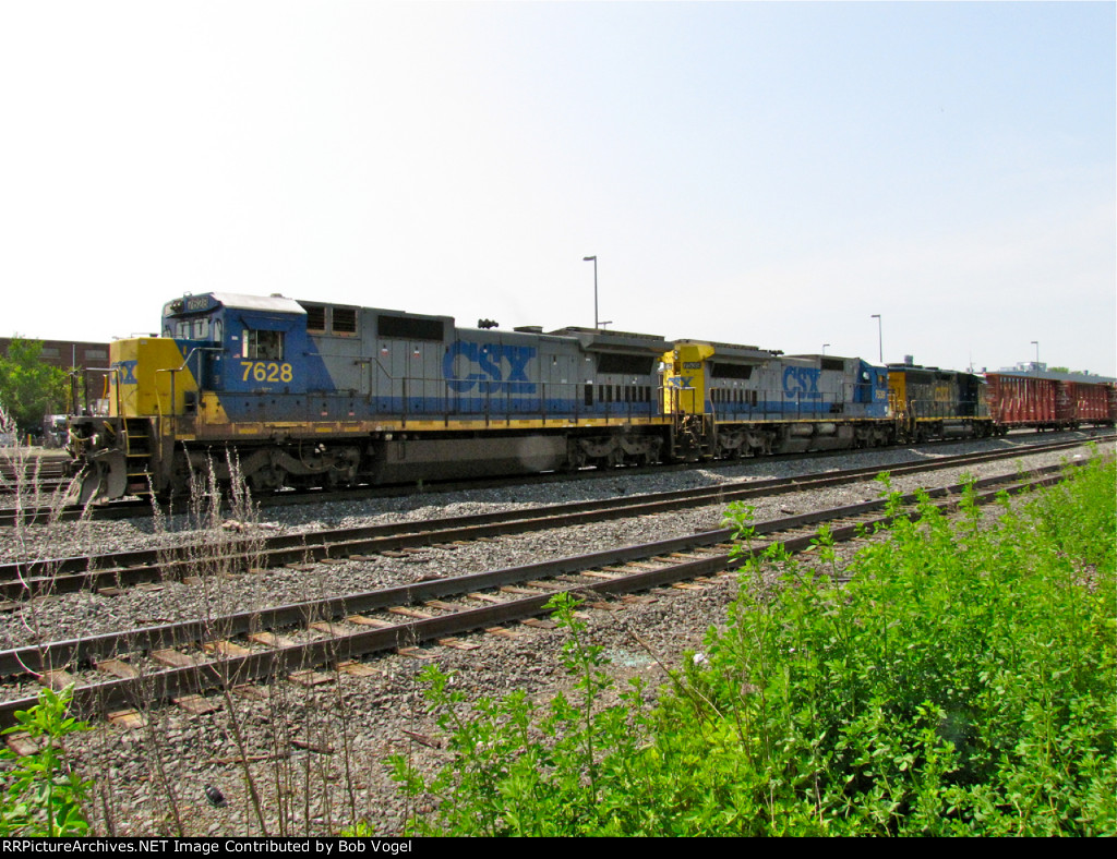 CSX 7628, 7539, 6501